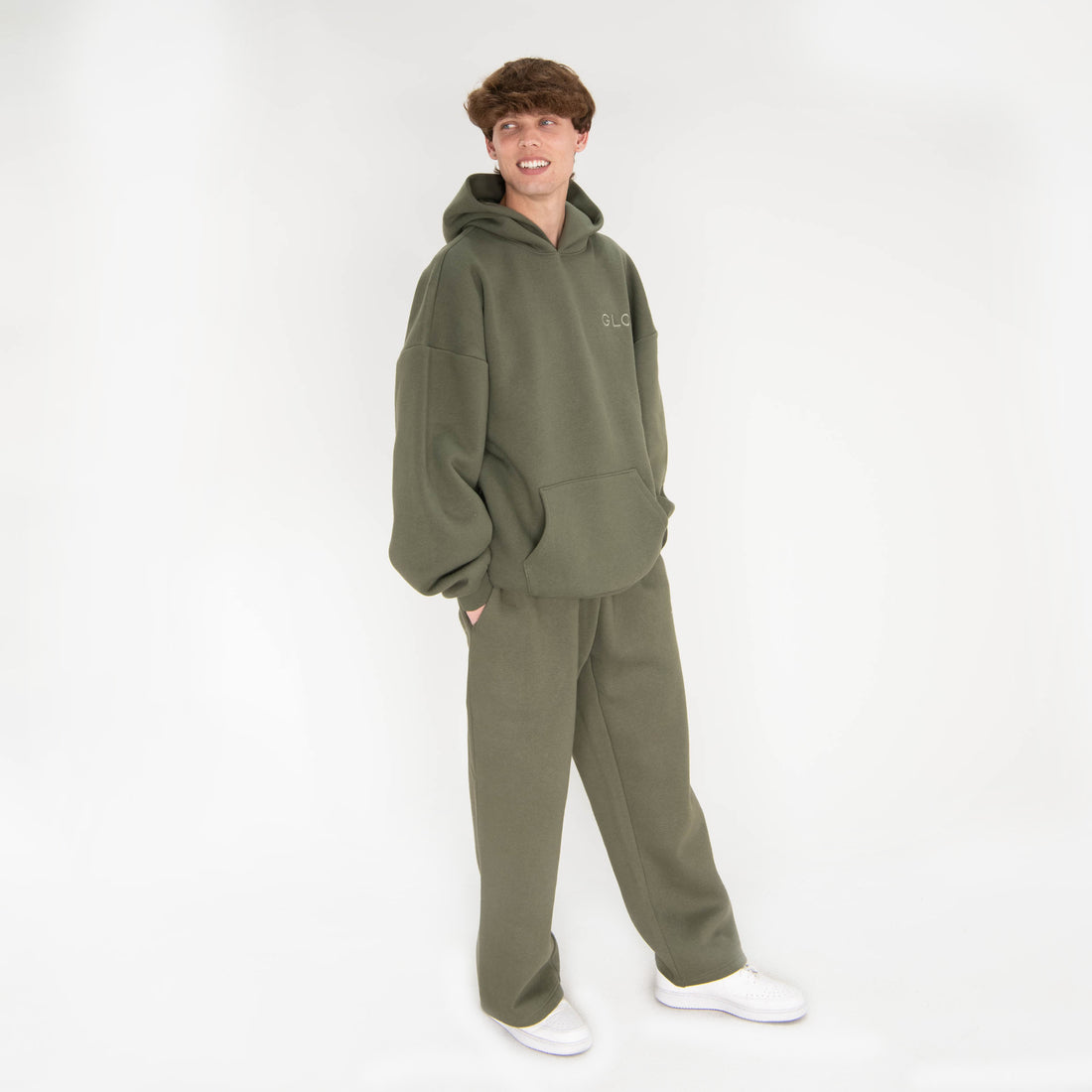 Kingdom Essential Sweatpants – GLO